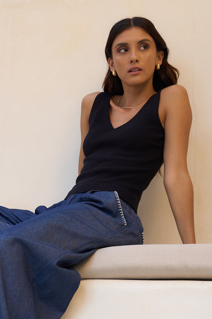 Isabel Knit Top / Noir – AU.THENTIC